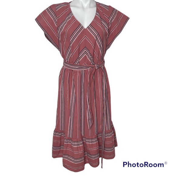Universal Thread | Dresses | Universal Thread Day Dress M Striped Pink ...